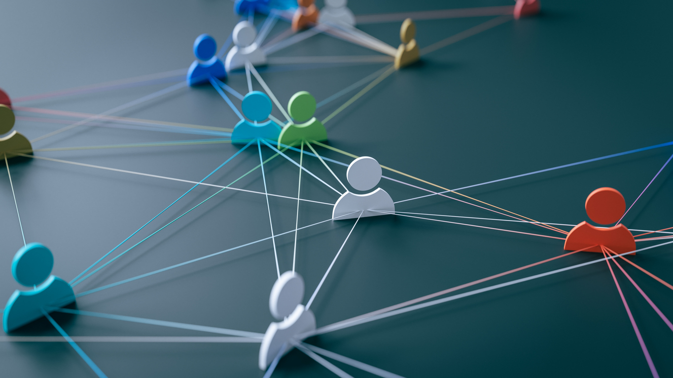 Los 8 pasos para realizar un análisis de mercado efectivo en redes sociales